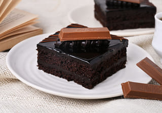 Pastry Cakes Delivery | Order Sweet Pastries Online | Best Pastry Shop