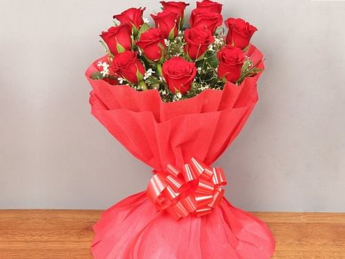 Buy 12 Red Roses Bouquet-Ruby Rose Bunch