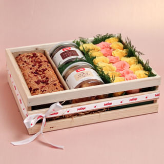 Bakery Gift Baskets | Bakery Hampers by Best Bakery Shop Near You