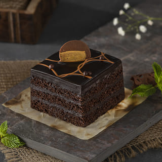 Pastry Cakes Delivery | Order Sweet Pastries Online | Best Pastry Shop